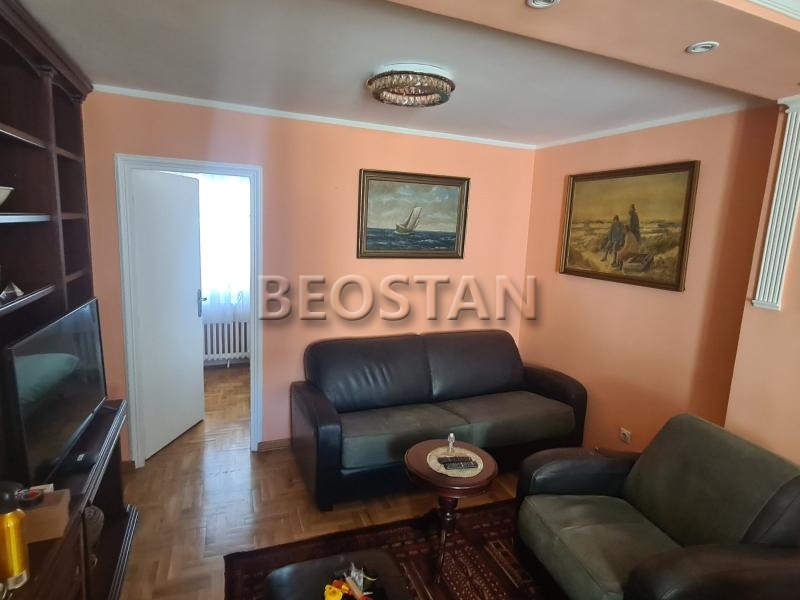 Novi Beograd - Blok 61 #67733
650 €