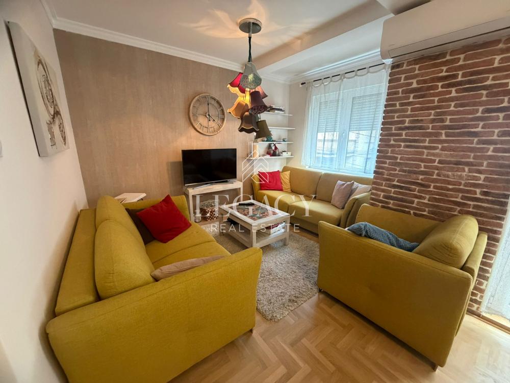 Lekino brdo, kompletno opremljen, useljiv ID#1263
650 €