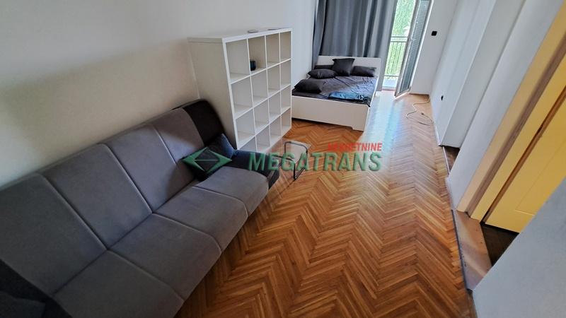 2-soban, 45m2, centar, Slovačka ulica 2.sprat BEZ lifta ID#1616
330 €