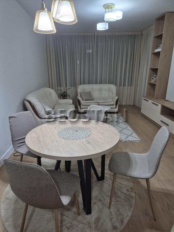 Novi Beograd - Airport Garden #67680
1.300 €