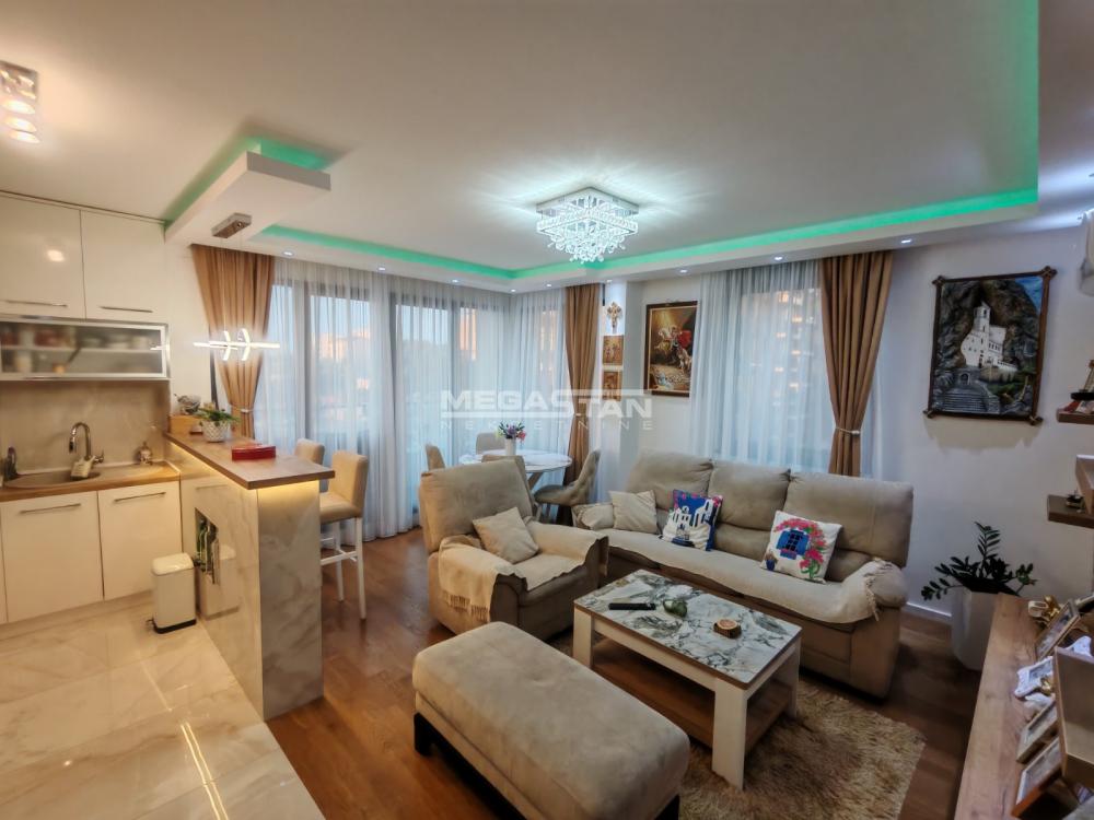 Višnjička banja, lux, namešten
850 €