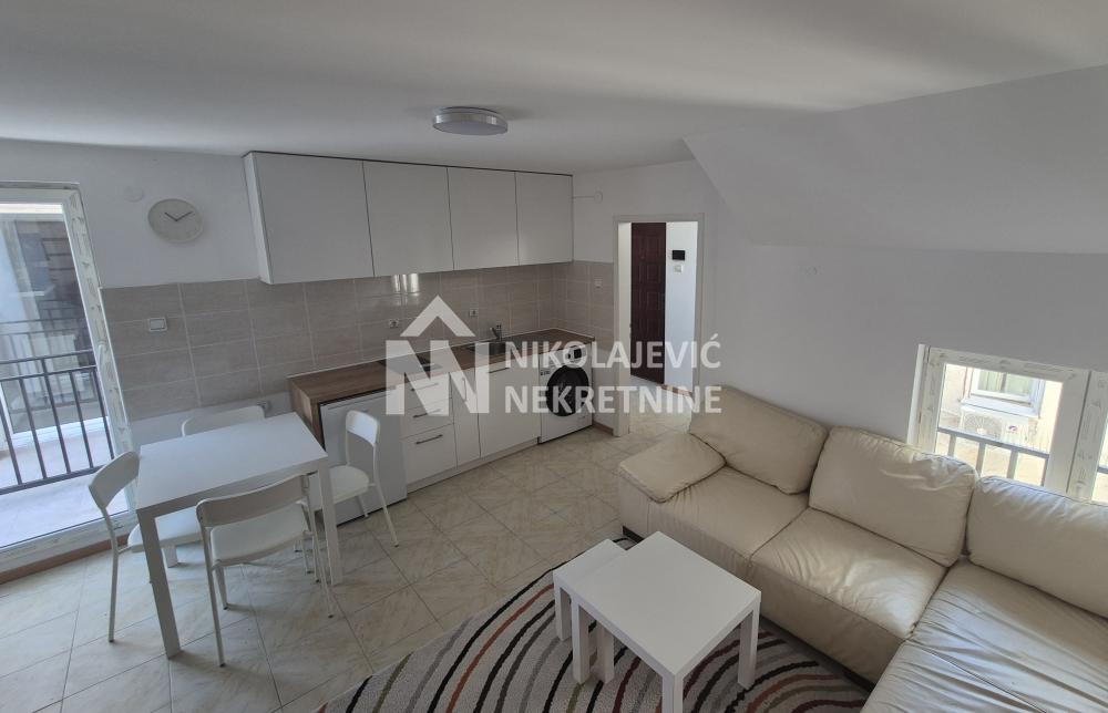 Dorćol,Gundulićev venac,namešten ID#1388
650 €