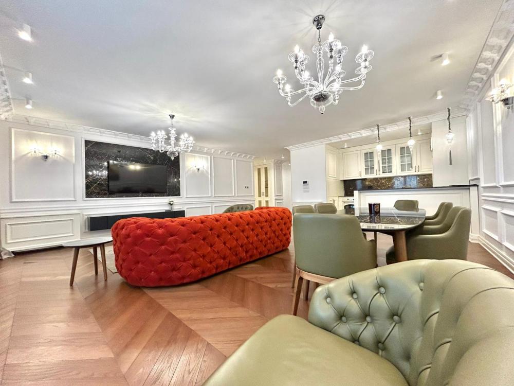 Ekskluzivan 125 m2 stan Vračar,Garaža,svi troškovi uključeni ID#2491
3.200 €