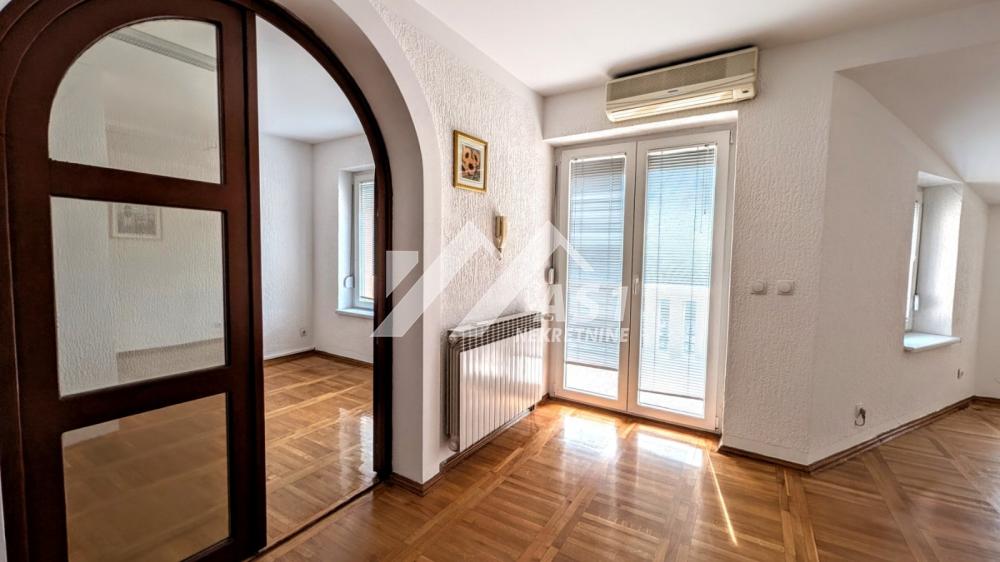 IZDAJE SE KUCA NA SALAJCI ID#6964
1.500 €