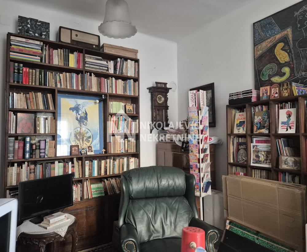 Dorćol,Šantićeva,salonac ID#1387
300.000 €