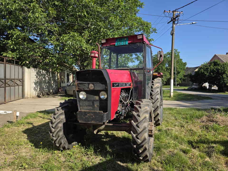 Traktor marke IMT  tip: 577 Dv God. 1995