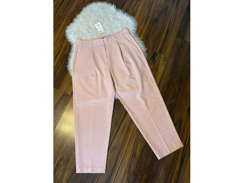 ***C&A pantalone sa visokim strukom***novo***