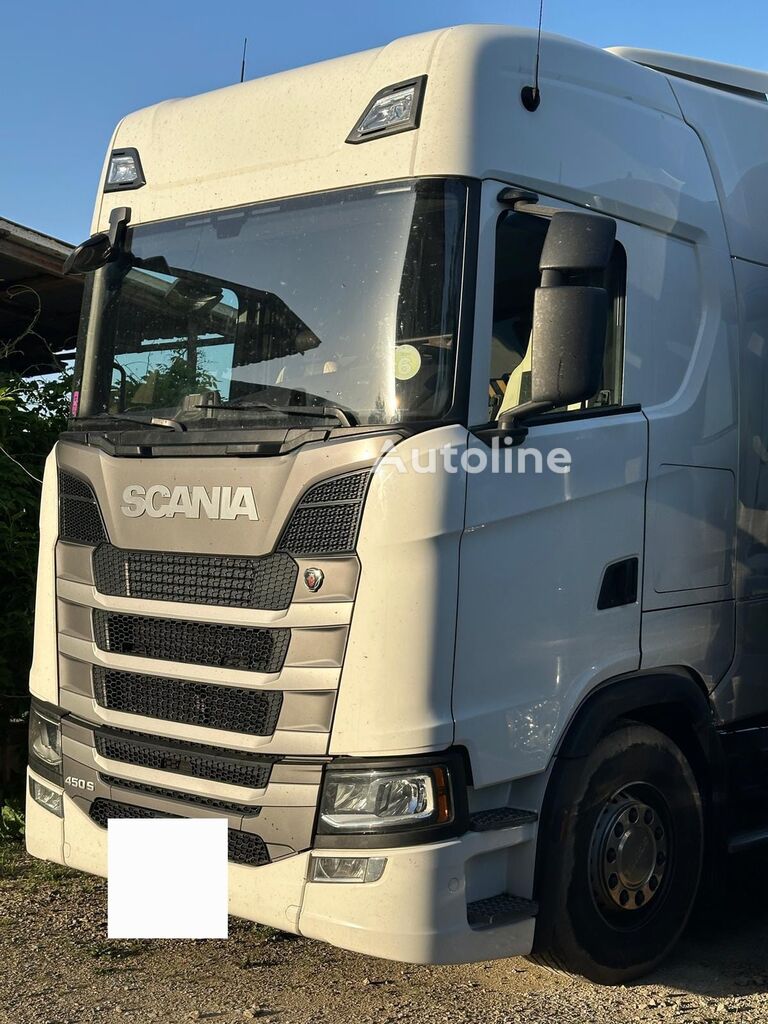Scania S450 tegljač