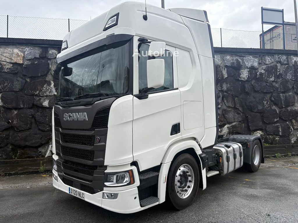 Scania R460 tegljač