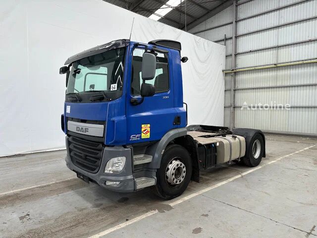DAF CF 330 266777 km /AIRCO tegljač