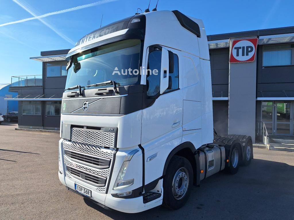 Volvo Vehicle Tractor 6x2-2 Standard tegljač
(649976)