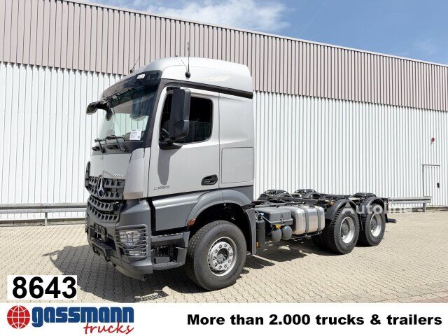 Novi Mercedes-Benz Arocs 2653 K Navi tegljač