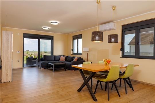 Stara Pazova nova kuca 145m2, 4,0, 10 ari plac