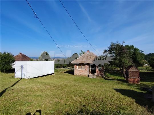 Lazarevac, Dren, plac 29 ari i vikendica