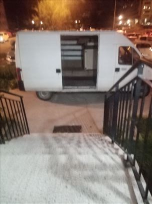 Ciscenje i odnosenje nepotrebnih stvari