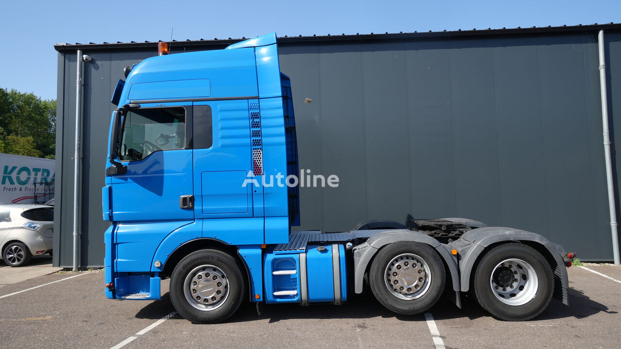 MAN TGX 26.460 6x2 tractor unit 666.000km tegljač
