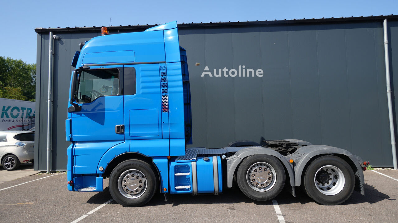MAN TGX 26.460 6x2 tractor unit 674.600km tegljač