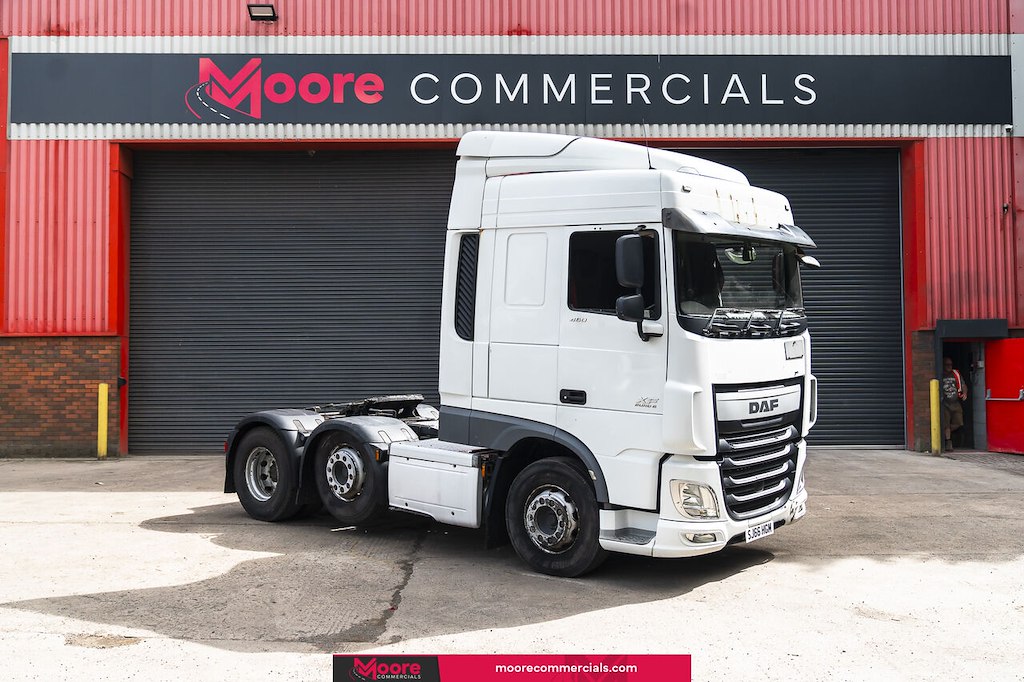 DAF XF 460 FTG Space Cab tegljač