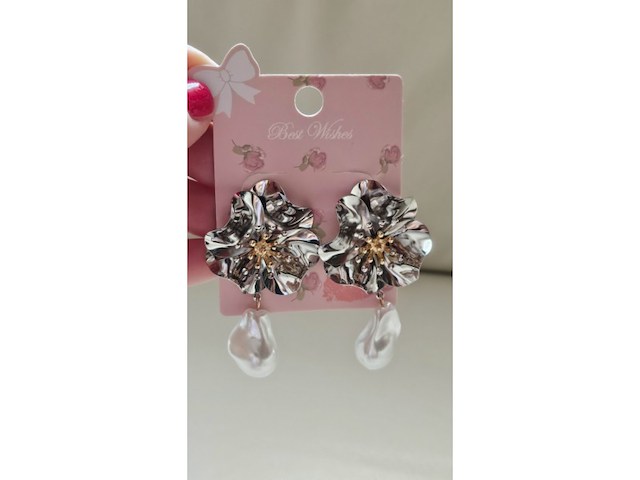 Anthropologie metallic flower pearl drop minđuše, novo