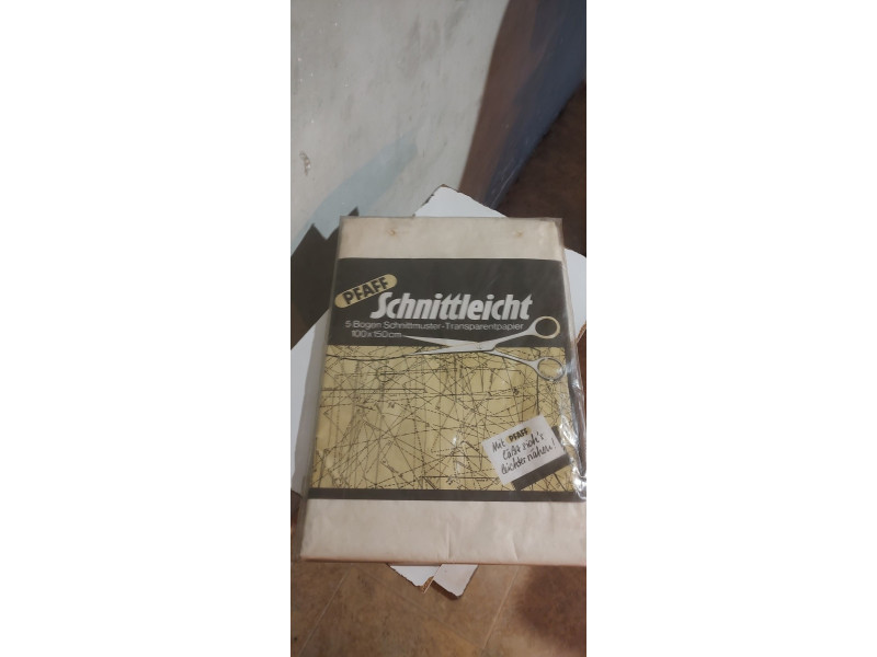 PFAFF STARI KROJAČKI PAPIR GERMANY GLANC U PAKOVANJU