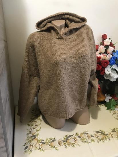 Braon crop dzemper sa kapuljacom M
