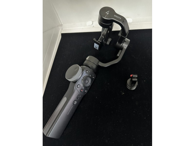 Zhiyun Smooth 4 Black gimbal + tegovi
