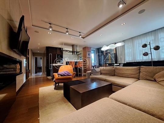Stan,Novi Sad,Centar,kv: 113.00