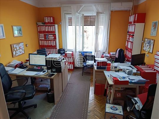 Stan,Novi Sad,Centar,kv: 77.00