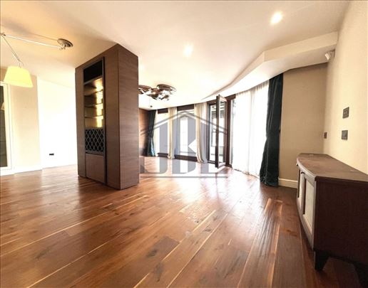 Stan na prodaju, Hram Svetog Save, 152m2