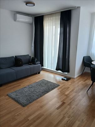 Batajnica, Braće Mihajlović Tripić, 45m2