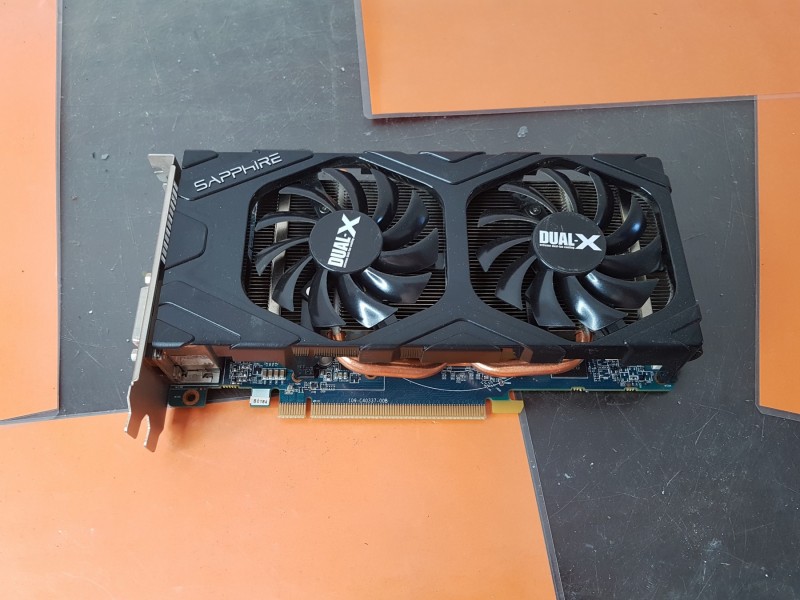 graficka AMD RADEON hd7850