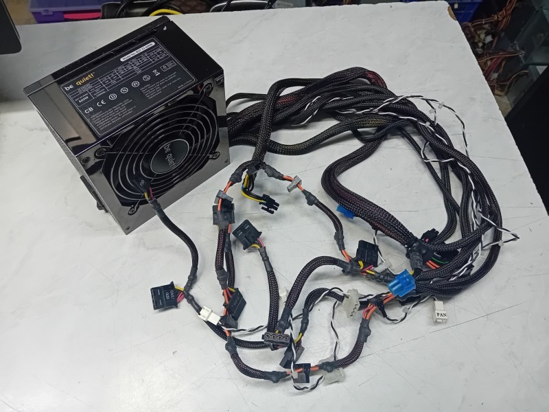 Be Quiet napajanje 600w ispravno 2 x pin6 gpu
