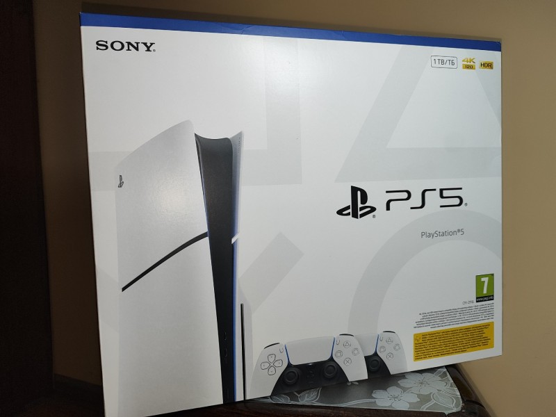 NOV Playstation 5 Slim Disk + 2 džojstika