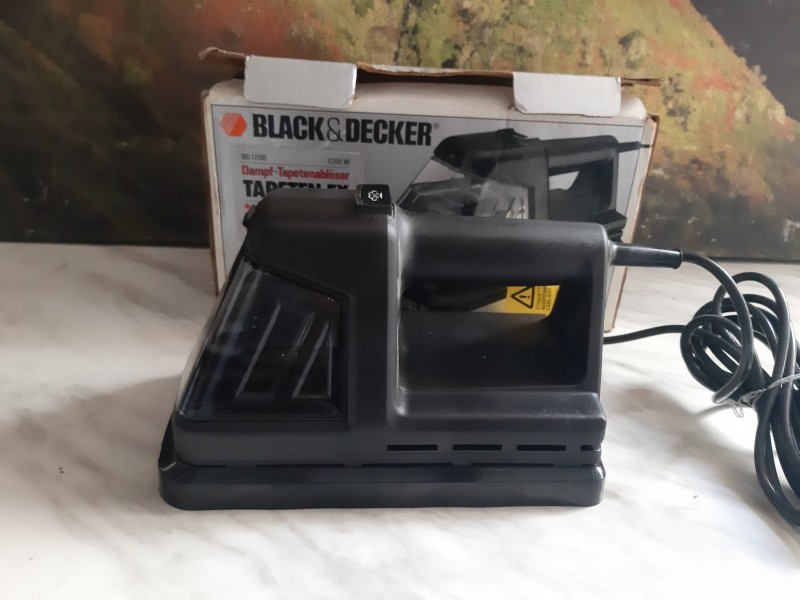 masina za skidanje tapeta marke black i decker