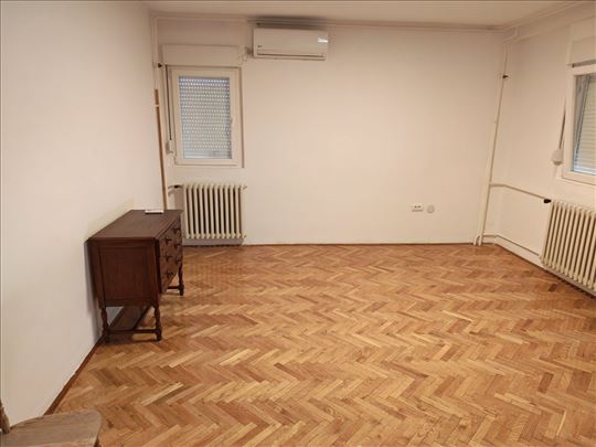 Tašmajdan, renoviran, održavan, ID 25758