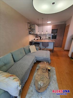 Novi Sad, Socijalno, Stan, 2.5, 56,00m2