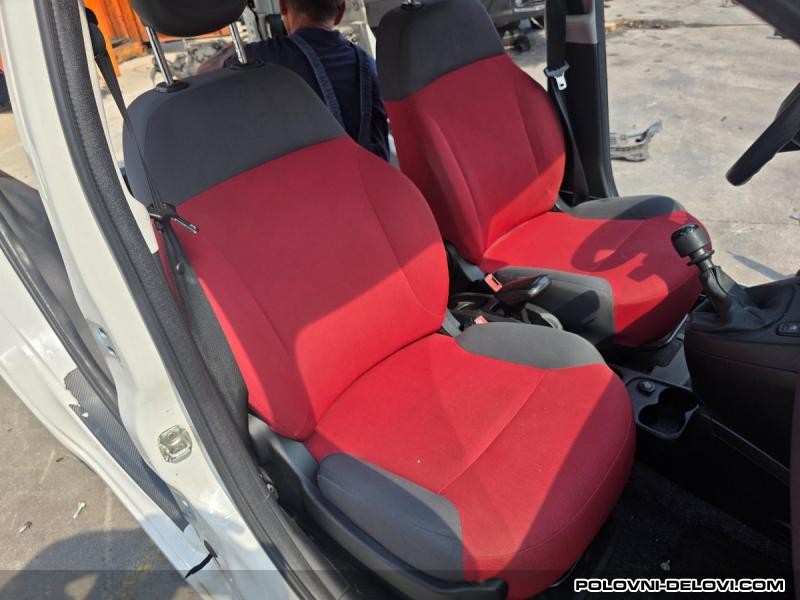 Fiat Panda Enterijer