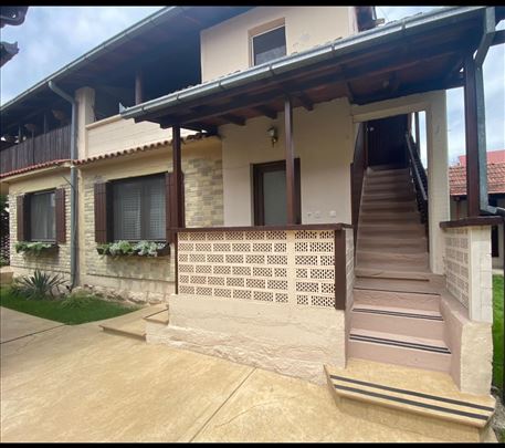 Jedinstvena ponuda-Bagremar kuca 370m2