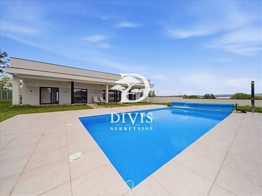 Moderna vila na 20 ari placa u Nemenikućama, 203m2
