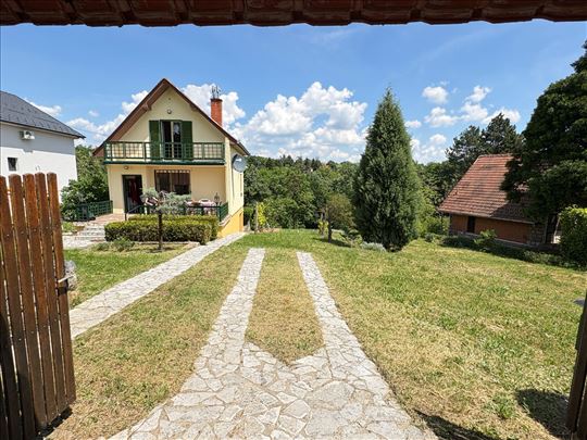 Trešnja 100m2 na 21 ar + 6 ari šume