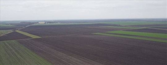 Poljoprivredno zemljište 97 a, Novi Karlovci, Inđi