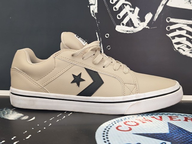 Converse A02845C El Distrito br.42,5