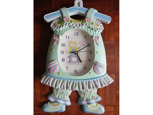 Presladak zidni sat za devojcice 40x23cm