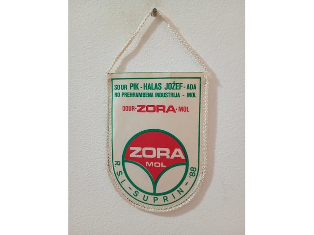 SOUR PIK Halas Jožef Ada Zora Mol