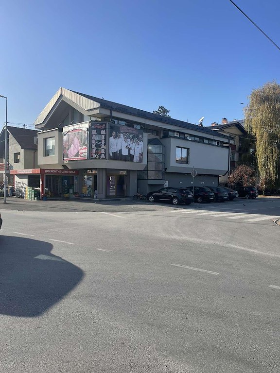 Prodajem poslovni prostor u Arilju