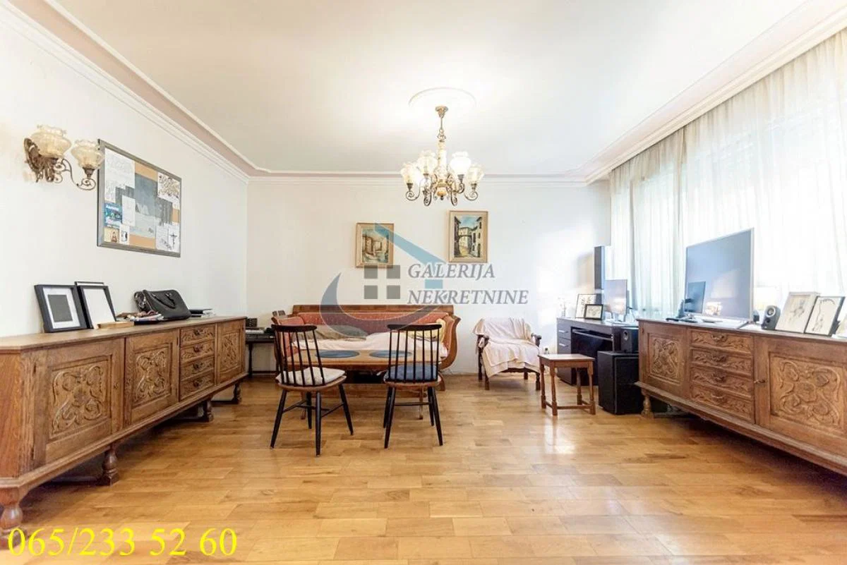 Dvosoban stan na prodaju, Krunski Venac, Beograd, 64m², 285.000 €