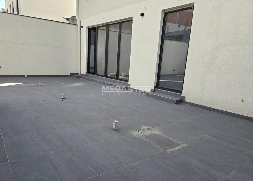 Lokal za izdavanje, Šumice, Beograd, 256m², 3.500 €/mes