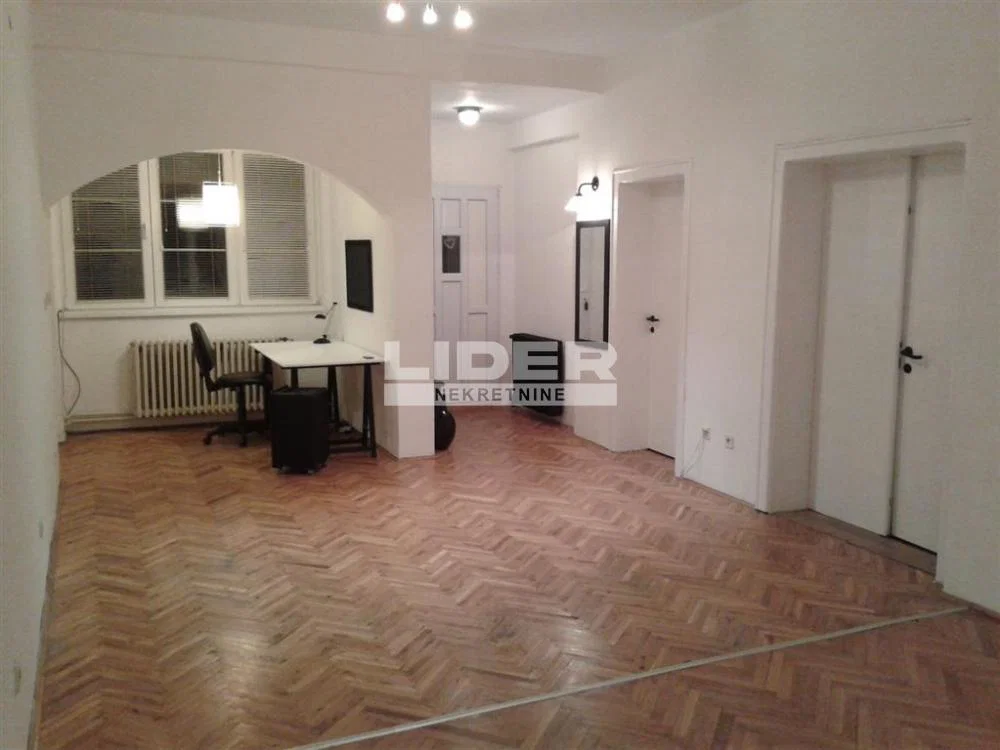 Trosoban stan na prodaju, Banovo Brdo, Beograd, 106m², Prizemlje, 269.000 €