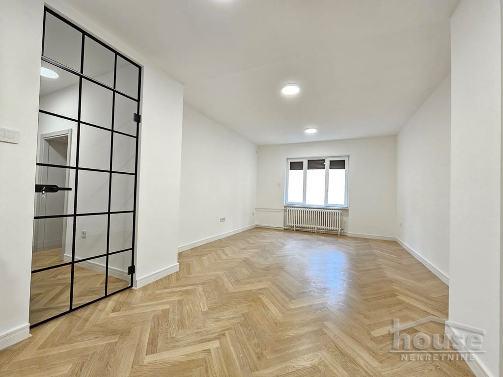 Trosoban stan na prodaju, Centar, Novi Sad, 75m², Prizemlje, 258.750 €