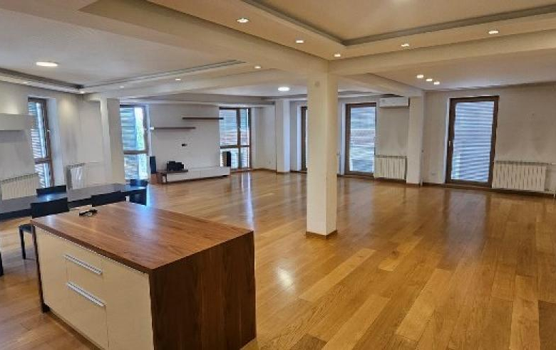 Lokal – Beograd, Vračar Hram Svetog Save – ID 22531.